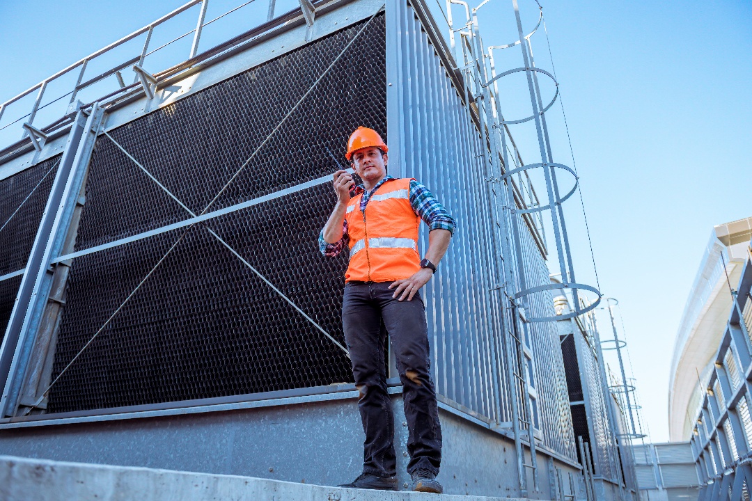 Akkreditert inspeksjon av kjøletårn og luftskrubbere